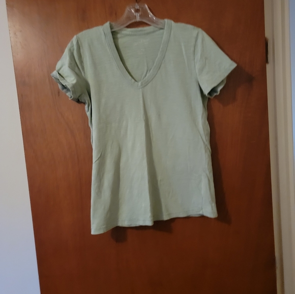 Universal Thread | Tops | Universal Threads Tee | Poshmark